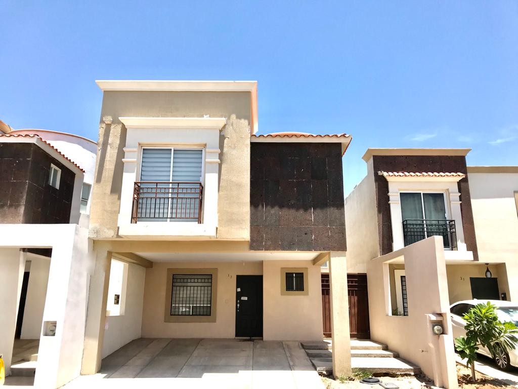 Casa en Rentada en Hermosillo , La Caridad, , 3 recámaras, 2.5 baños ...