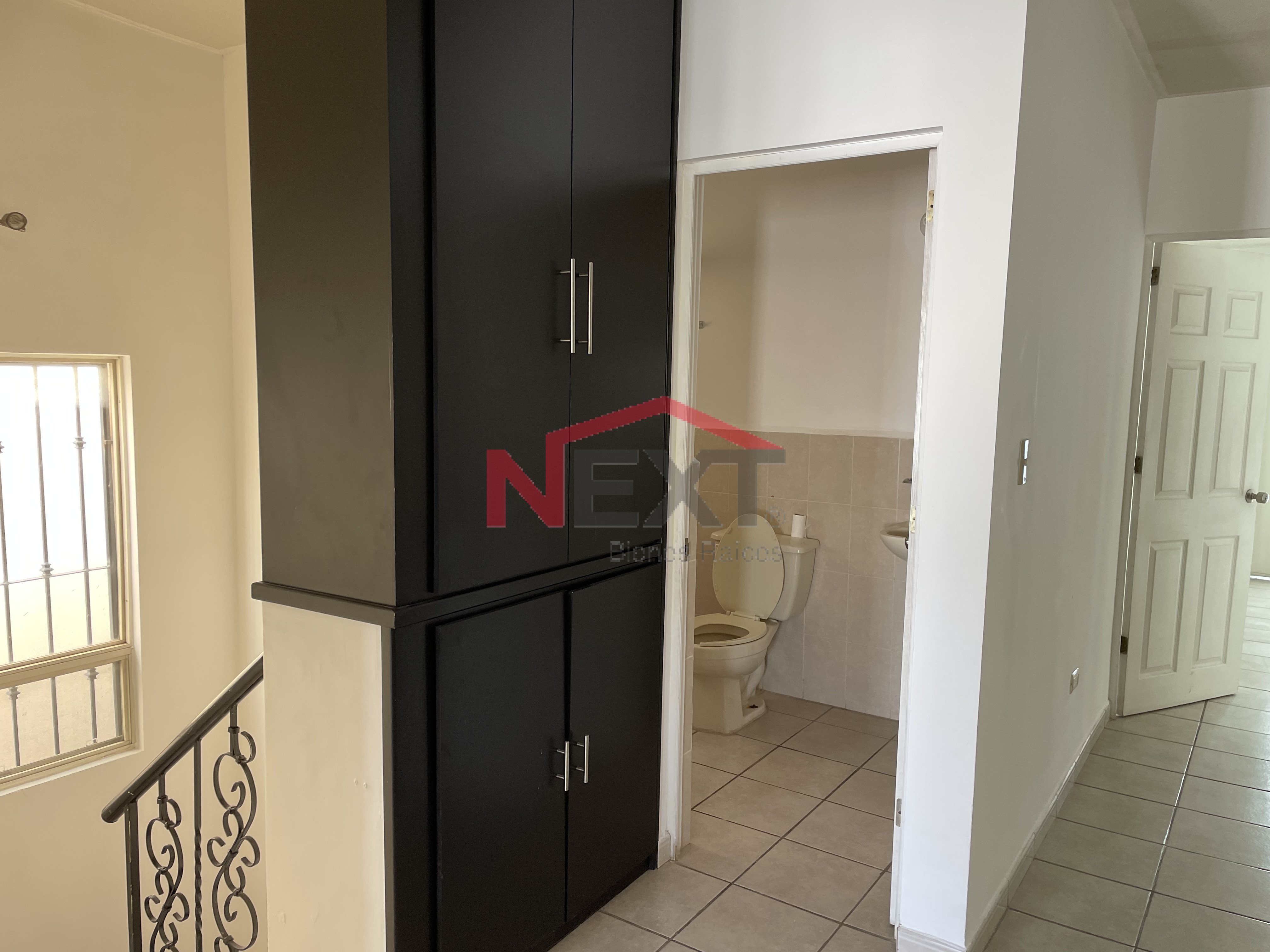 Casa En Venta En Saltillo Hacienda El Cortijo 3 Recámaras 2 5
